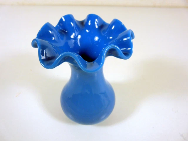 PETIT VASE OPALINE de foire Portieux Vallery Stahl bleu pas signé H - 9 ...