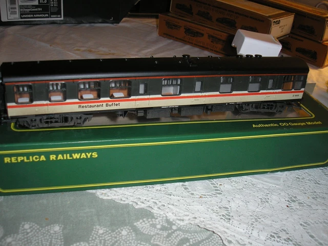 REPLICA RAILWAYS 12102 Mk1 Buffet executive Coach In BR Green - OO ...