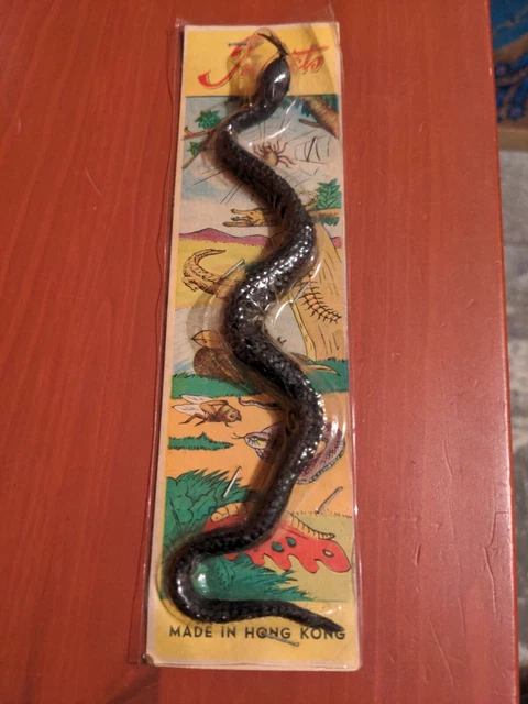 VINTAGE INSECTS MADE IN HONG KONG 1968 Rubber Small Snake In Original ...