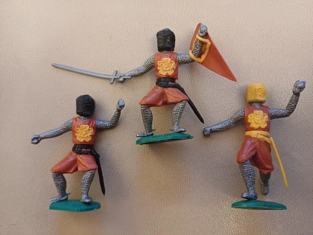 TIMPO PLASTIC FIGURES 3 X Medieval Knights. (Brn 1 ) £23.54 - PicClick UK