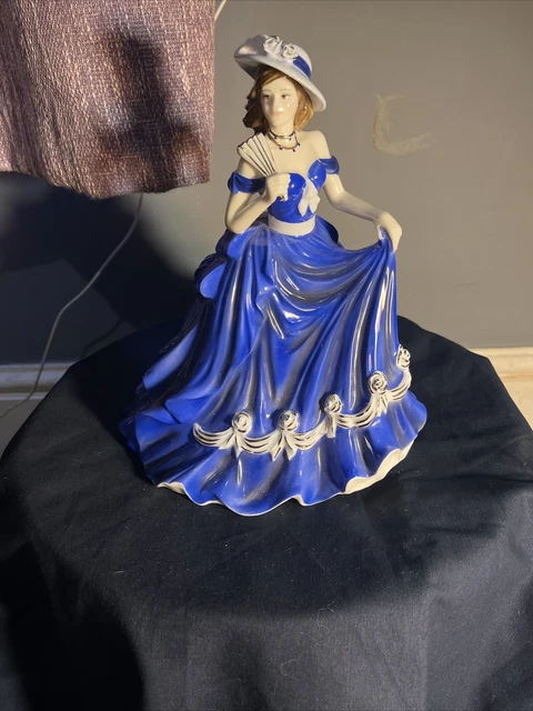 COALPORT CLASSIC ELEGANCE Afternoon Stroll Limited Edition Figurine £89 ...