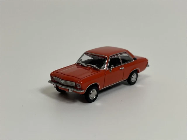 OPEL ASCONA B 1970 Rot 1:87 Maßstab MiniChamps 870040000 EUR 46,40 ...