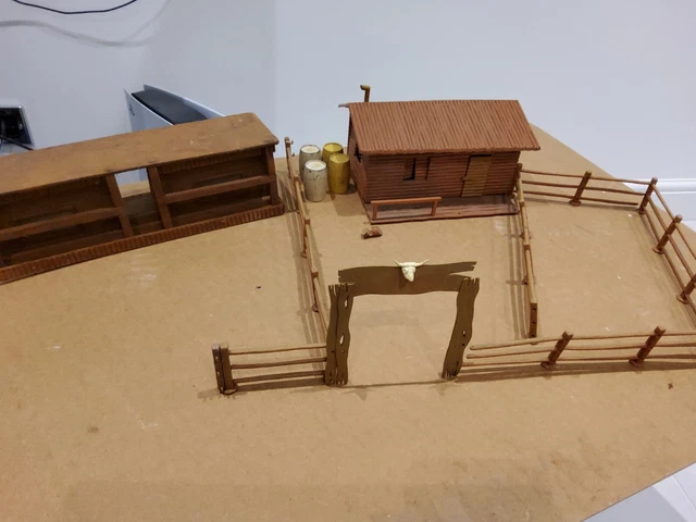 1970S 60S TIMPO Wild West Western Ranch House Set EUR 34,14 - PicClick DE