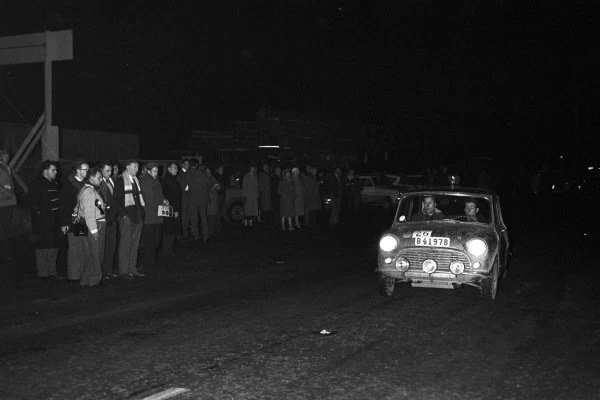 TOM TRANA & Ron Crellin, Mini Cooper Rally Car 1962 Motor Racing Old ...