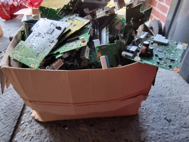 SCRAP CIRCUIT CAR Radio boards motherboards pcb gold recovery 18KG £146 ...