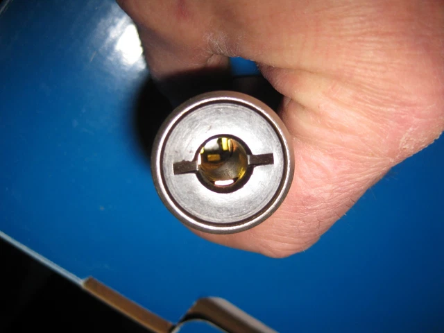 WW2 AIR MINISTRY/RAF Aircraft Cockpit Flying Helmet Jack Plug Socket ...