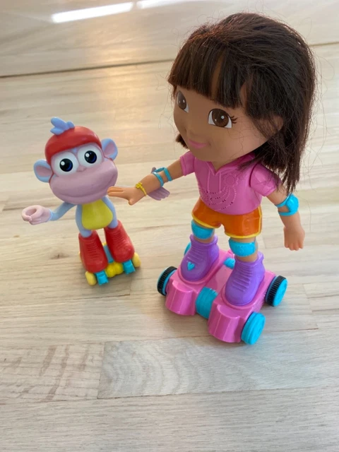 DORA THE EXPLORER Skate And Spin Dora & Boots Roller Skating Friends ...
