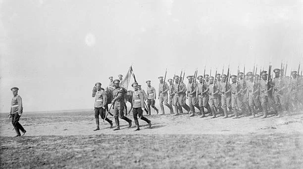 RUSSIAN SOLDIERS PARADE for the Tsar following their victory 1914 Old ...