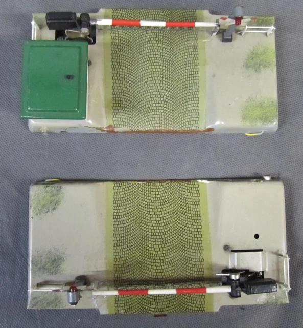 MÄRKLIN BAHNÜBERGANG MIT Schranken Spur H0 und beleuchteten Andreaskreuz Blech EUR 42,00 ...