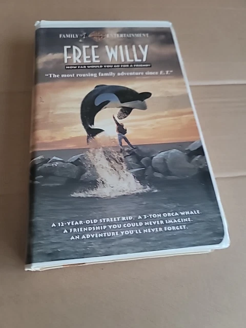 FREE WILLY VHS Video Cassette tape 1993 Warner Brothers great Movie!! £ ...