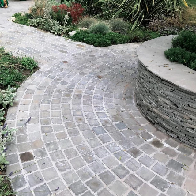 UNIVERSAL PAVING KANDLA Grey Sandstone Cobbles | Edging Setts | 9 SQM ...