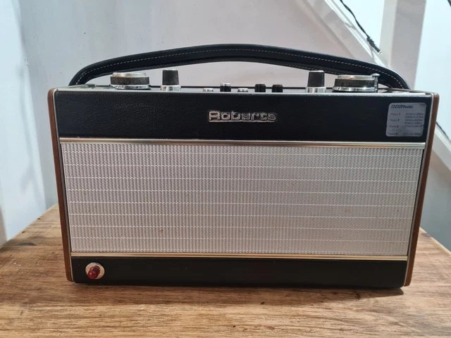 VINTAGE RETRO 1970S Roberts R707 VHF/LW/MW Collectors Classic ...