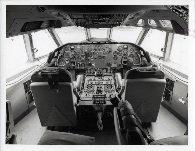 RAF VICKERS VC10 Xr806 Flight Deck Cockpit Large Vintage Original Mod ...