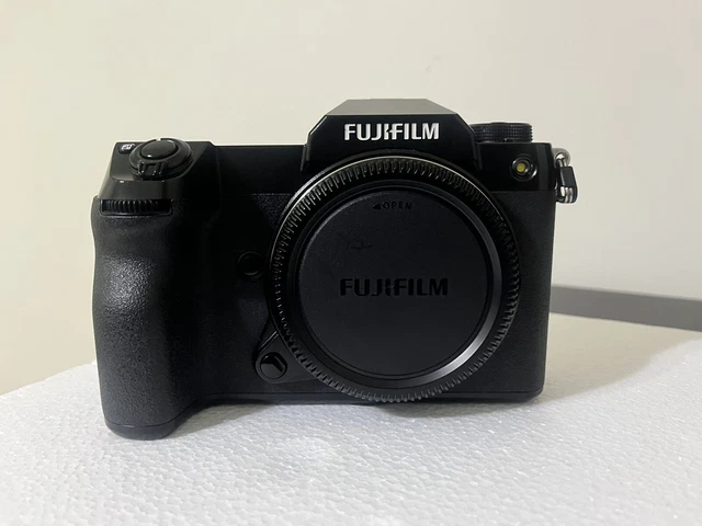 FUJIFILM FUJI GFX 100S Medium Format Mirrorless Camera + Pentax 67 ...
