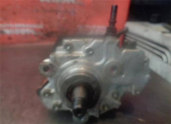 BOMBA DE COMBUSTIBLE MECÁNICA Kia Sorento (BL)(2002->) 2.5 CRDi D4CB ...