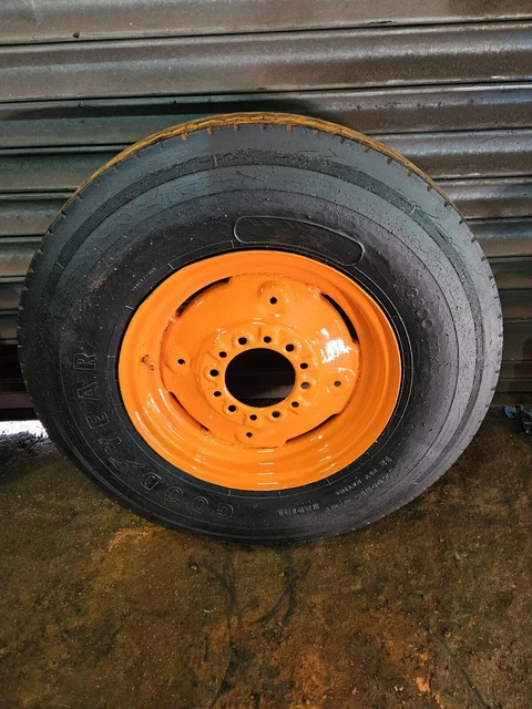 FORDSON MAJOR TRACTOR 7.00 X 16 FRONT WHEEL RIM AND TYRE. (Ford, John ...