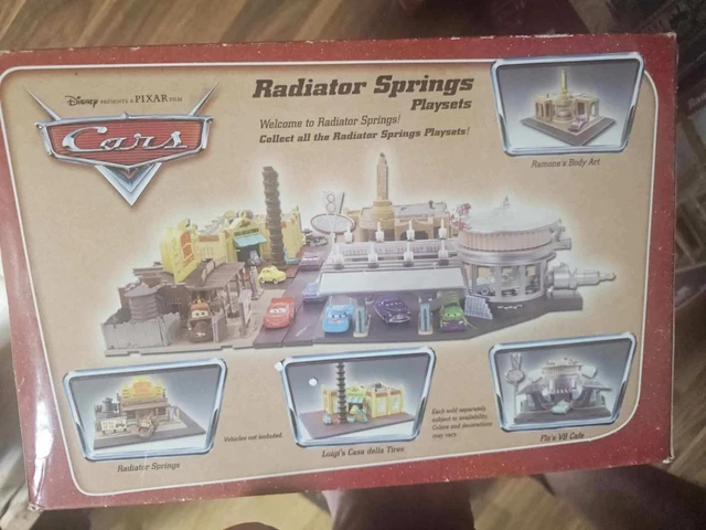 RADIATOR SPRINGS CURIO shop playset disney Pixar cars original New in ...