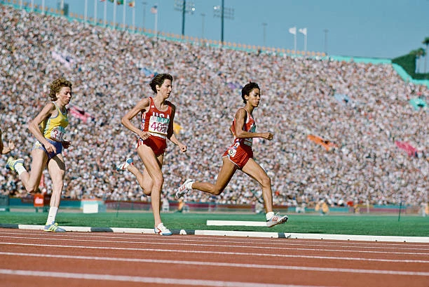 OLYMPICS AMERICAN DISTANCE Runners Ruth Wysocki & Kim Gallagher Old ...