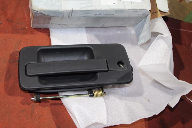 ORIGINAL MERCEDES LKW Actros MP/2-MP/3 - Türgriff Griff 9417600659 NEU ...