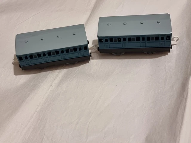 THOMAS THE TANK Engine & Friends TRACKMASTER RARE BLUE COACH COACH'S X ...