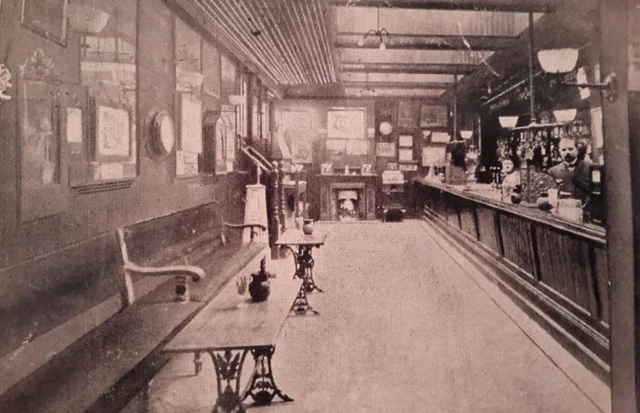 THE LONG BAR, 188, High Street, Chatham, Kent Empty A4 Print Photo ...