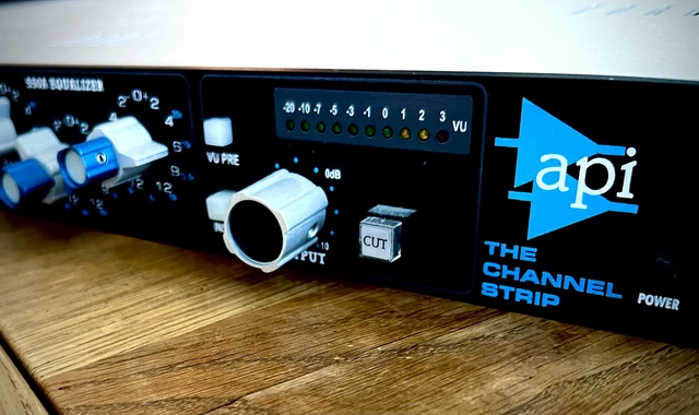 API CHANNELSTRIP (WIE neu!) - 512C_Preamp, 527_COMPRESSOR_550A_EQ, 325 ...