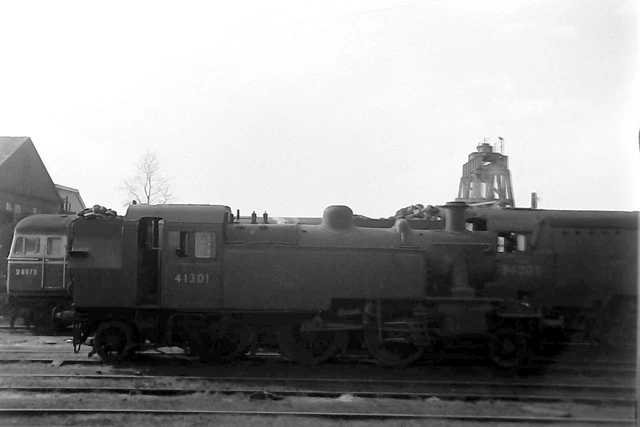 35MM RAILWAY BLACK & White Negative Ivatt 41301 at Weymouth £1.95 ...