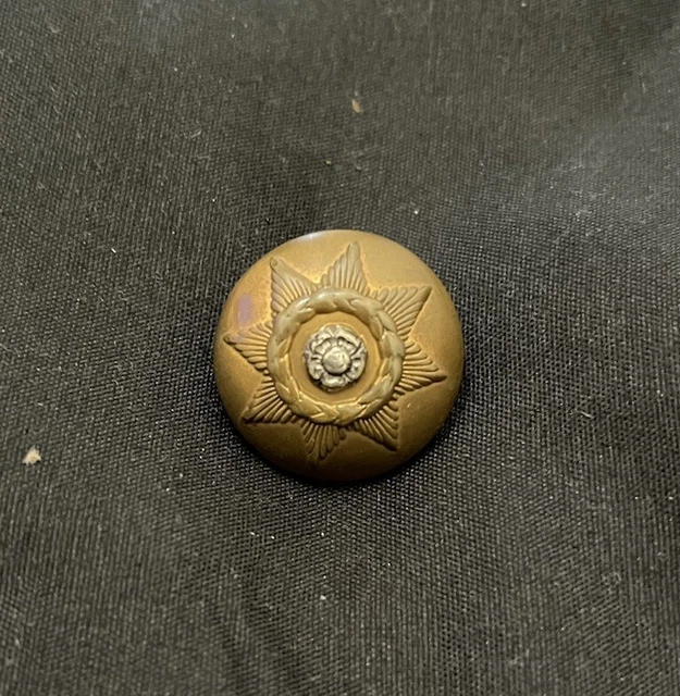OLD ORIGINAL WW1 Uniform Regiment Button. British Militaria. Not WW2 ...