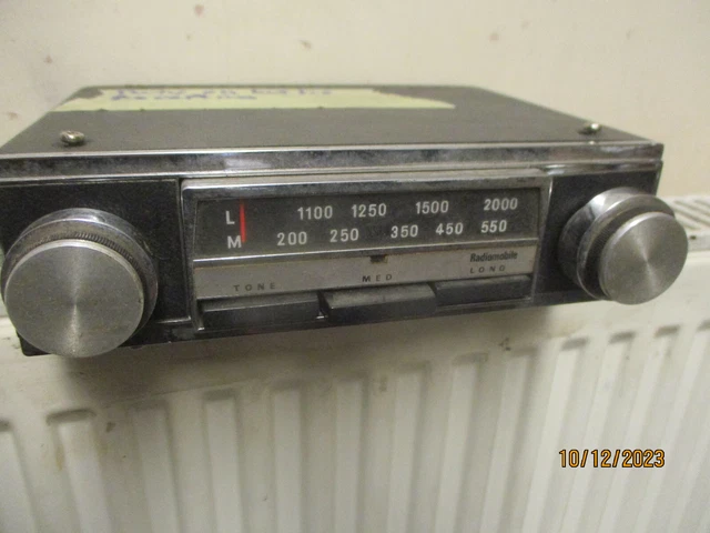 RADIOMOBILE MODEL 80 dual polarity push button classic car radio £45.00 ...