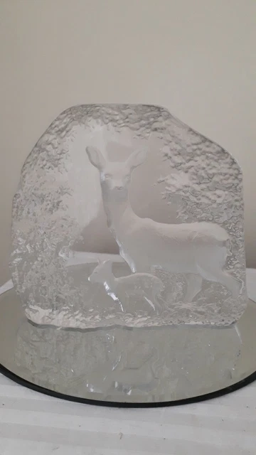 LARGE MATS JONASSON Swedish crystal art glass impressed deer weighs ...