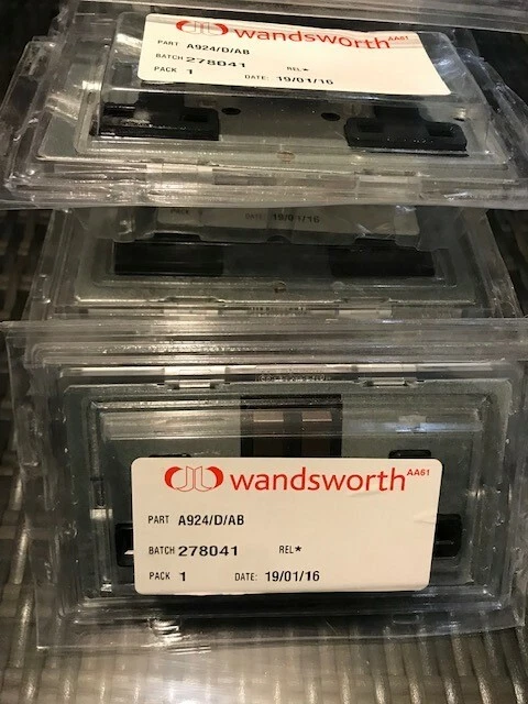 WANDSWORTH 2-GANG 13 Amp Switched Socket Dual Earth - A924/D/AB Antique ...