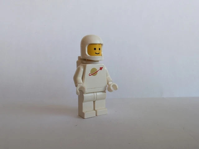 LEGO SPACE : Classic White Spaceman Astronaut Minifigure Sp006 £3.84 ...