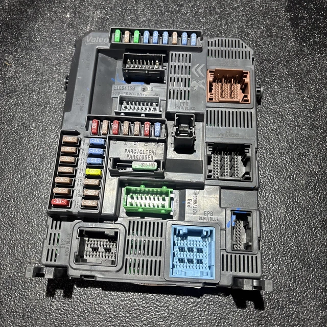 CITROEN C4 CACTUS Bcm Body Control Unit Ecu Fuse Box 9807532080 £19.34 ...