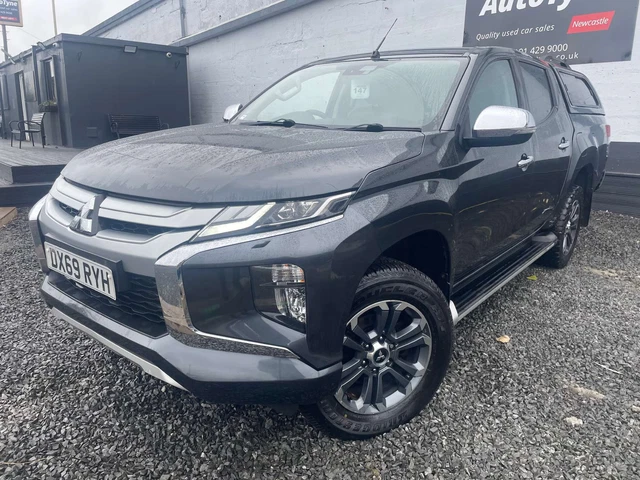2019 MITSUBISHI L200 Double Cab DI-D 150 Barbarian 4WD PICK UP DIESEL ...