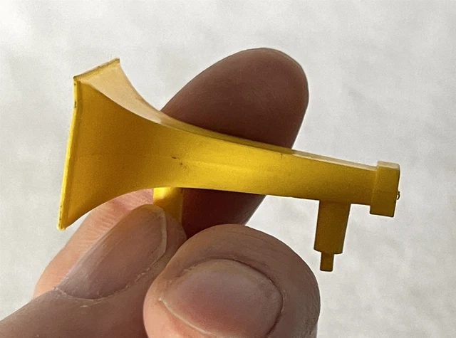 SPARES SINGLE VINTAGE Yellow Plastic Scalextric ? Speaker 1:32 Scale ...