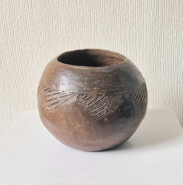 ANTIQUE NORTH NGUNI Light Clay Zulu South African Ukhamba Geometric ...