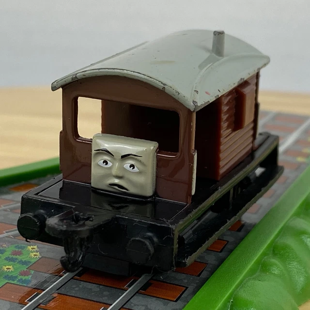 THOMAS THE TANK Engine and Friends - ERTL Engine - Spiteful Brake Van ...