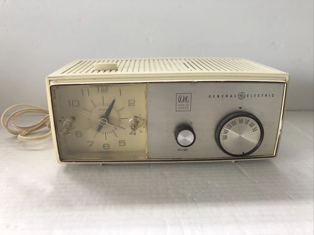 VINTAGE GE GENERAL Electric Solid State Tabletop AM Alarm Clock Radio ...