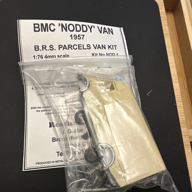 ROADSCALE MODELS WHITE metal Resin model 1/76 BMC NODDY VAN 1957 BRS ...