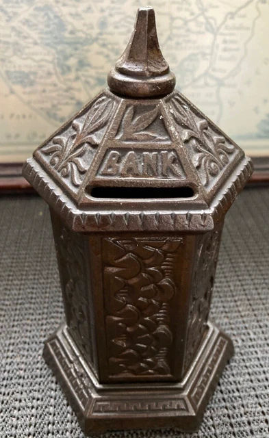 ANTIQUE/VINTAGE CAST IRON MONEY BOX "BANK" WITH Rd NUMBER £21.00 ...