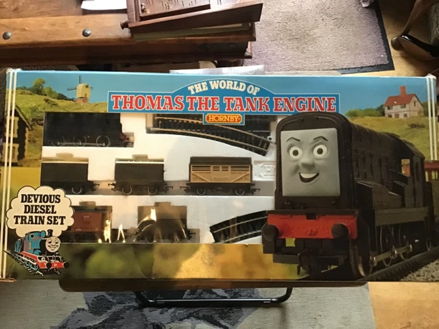 EARLY 1985 OO Hornby Thomas The Tank Engine Devious Diesel Train Set ...