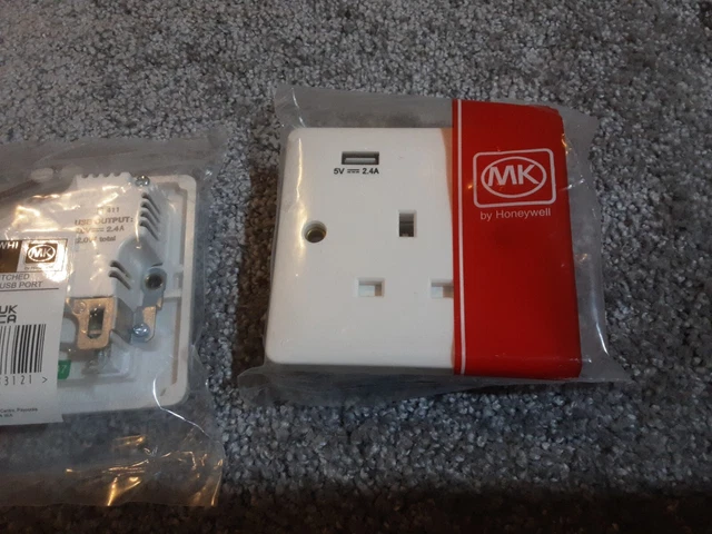 MK SINGLE SOCKET with USB Port MB24354WHI £7.99 - PicClick UK