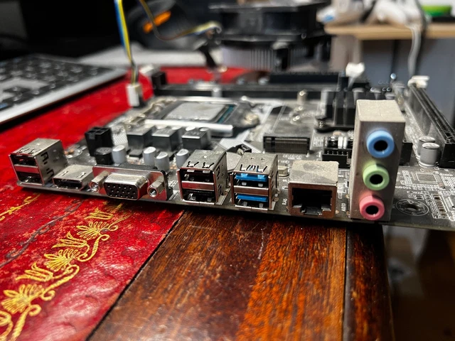 VENO SCORP DDR3 Computer Motherboard, VSH81M2230500026 with CPU and fan ...