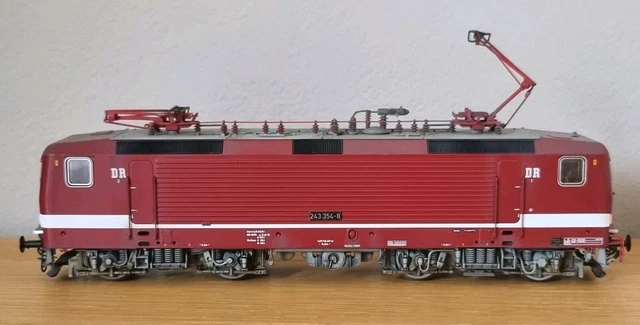 ROCO/WEINERT/MELZER 73322 DC H0 243 354-8 Bw Leipzig W gealtert Ep4 ...