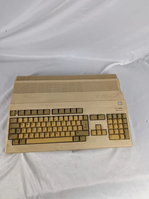 VINTAGE COMMODORE AMIGA 500 Computer Keyboard Model A500 Untested £1.28 ...