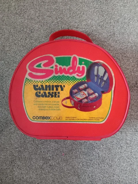 RARE VINTAGE SINDY Pedigree Red Vanity Case Combex Toy 1970/80s Key ...