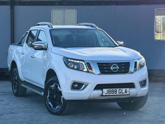 NISSAN NAVARA 2.3 dCi Tekna Auto 4WD Euro 6 4dr Diesel Automatic £ ...