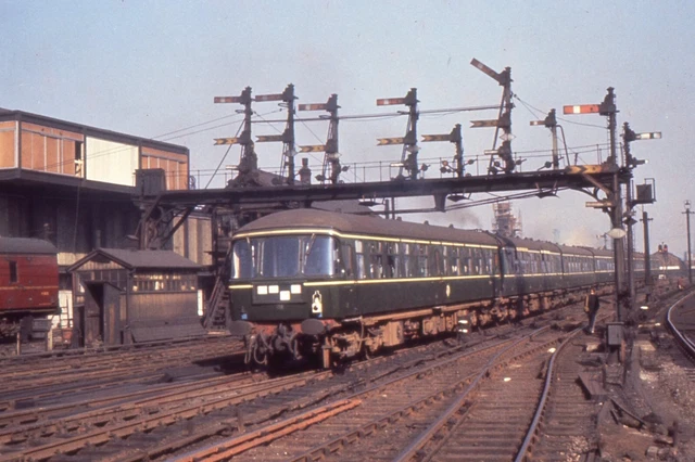 35MM RAILWAY SLIDE: COLOUR-RAIL: DE 935: CLASS 124: DMU £2.00 - PicClick UK