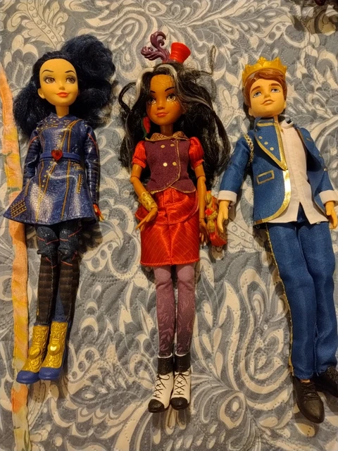 DISNEY DESCENDANTS DOLL Figure x3 Bundle Ben Evie Freddie £52.71 ...