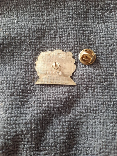 PIN'S VOLVIC LTO eau water sport sportif Boisson drink - Pin Pins L12 ...